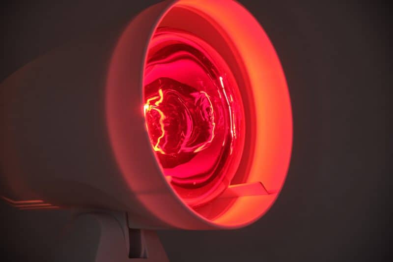 How To Make An Improvised Infrared Light – 6 Easy Steps | EMF Risks